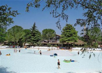 Altomincio Family Park (IL044) - Lake Garda, Italy. Caravan holidays ...