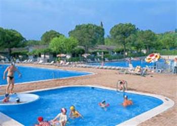 Cisano / San Vito (IL020) - Lake Garda, Italy. Caravan holidays from ...